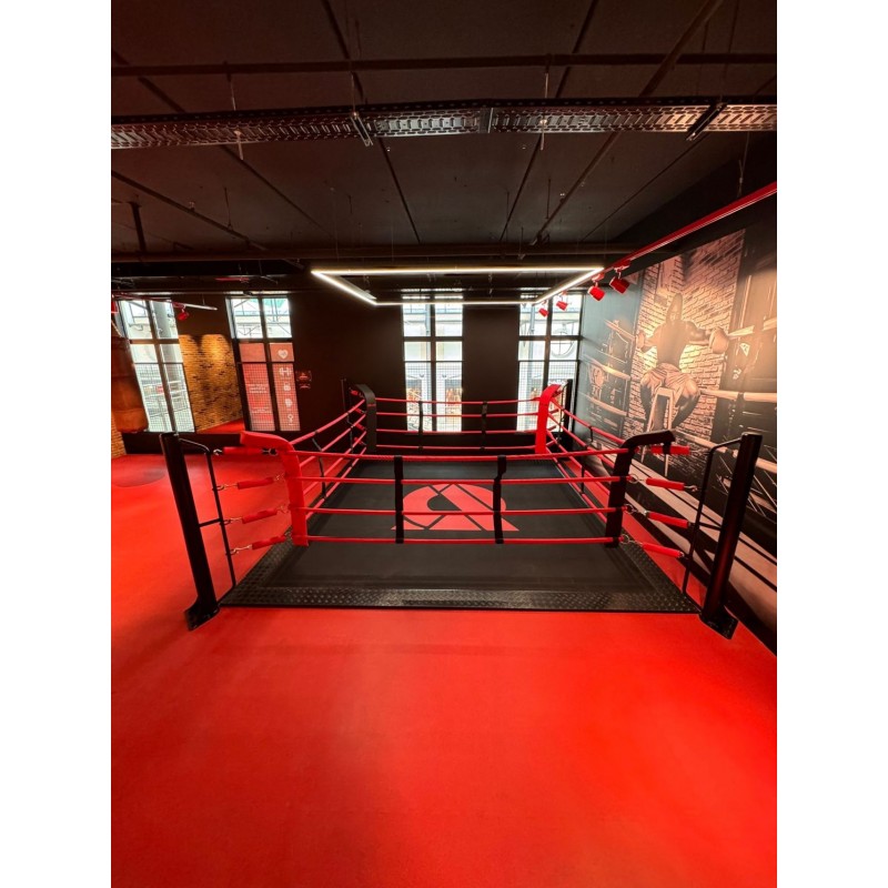 Ecofix floor-mounted boxing ring with aluminium border | SportCom